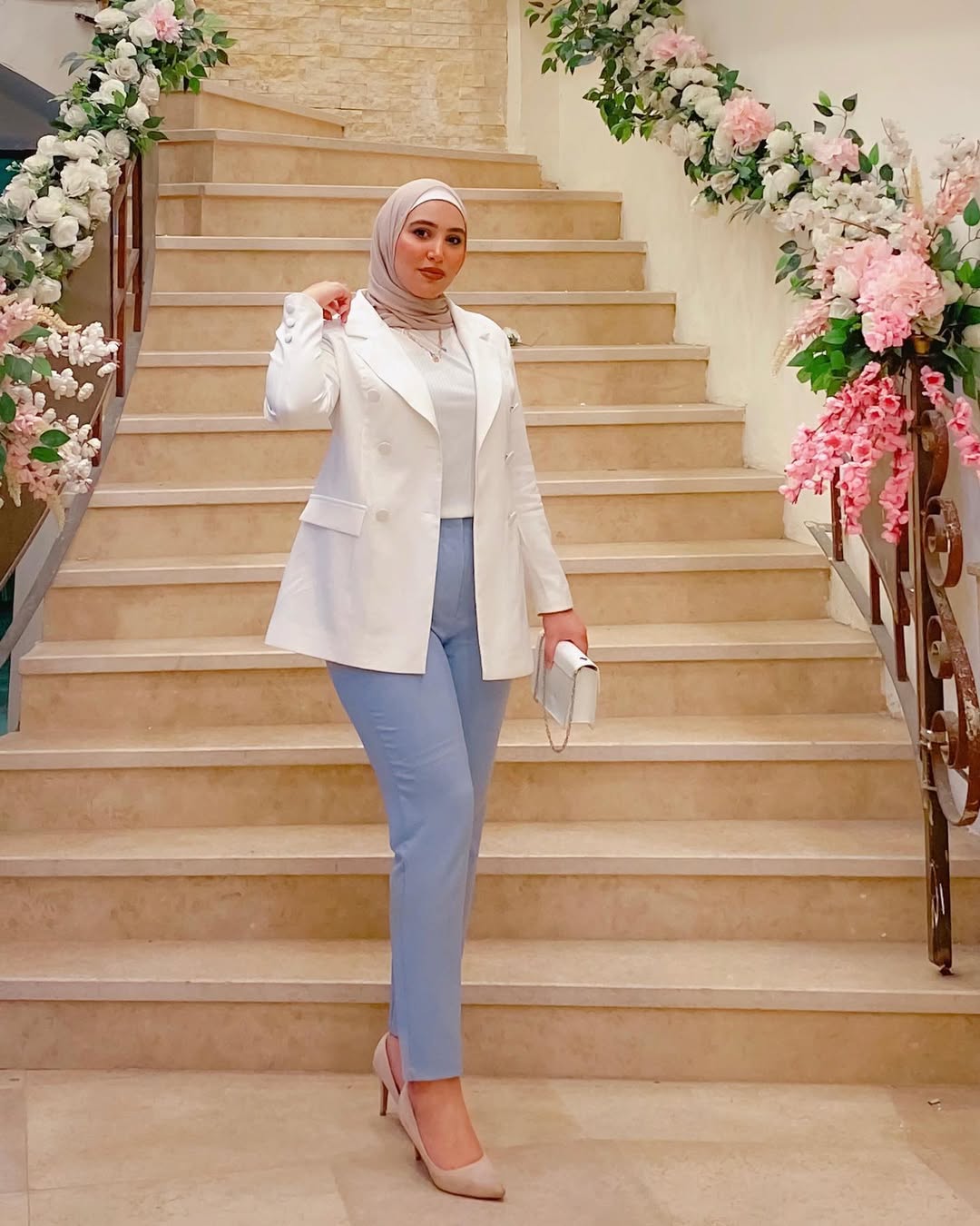 Formal Attire for Women: Timeless Styles to Look Elegant and Confident ...